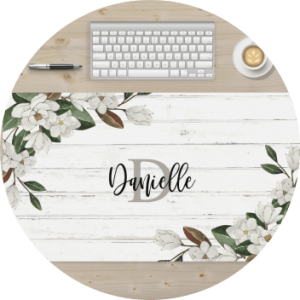 10 Desk Mat Designs That Can Never Go Wrong