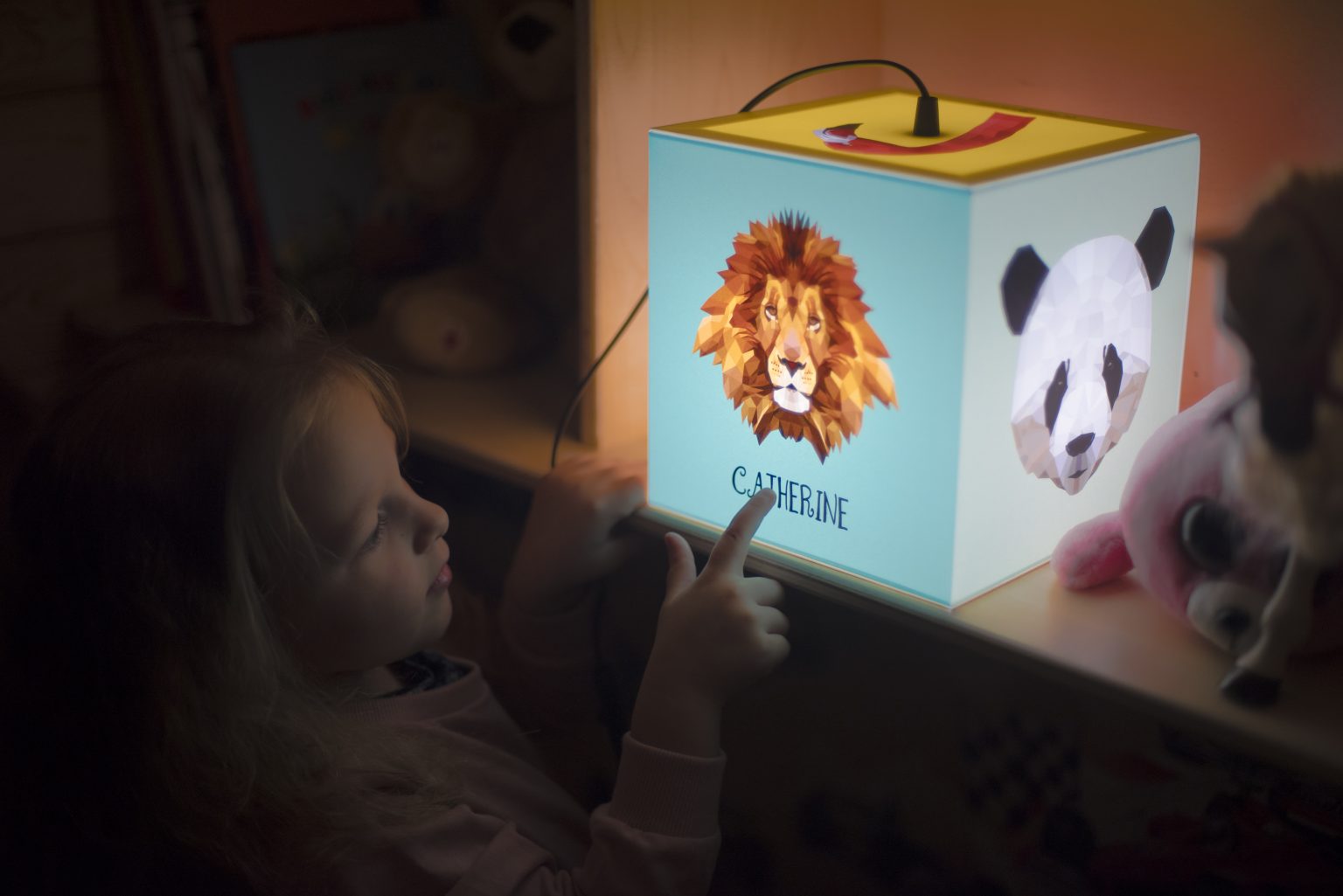 Let your ideas shine bright: introducing personalized lamps