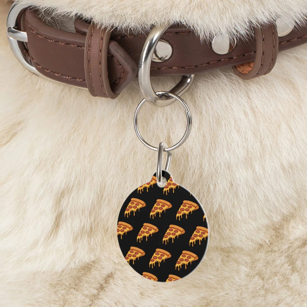 Create custom dog tags for your pets or selling online