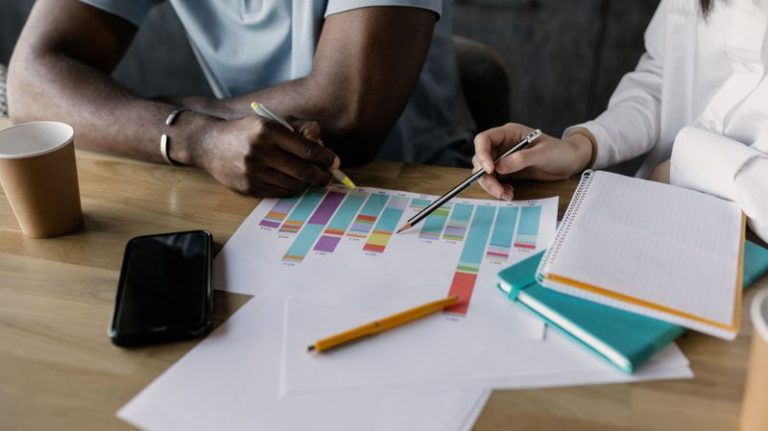 How to Start a Shoe Business in 2026 – The Ultimate Guide