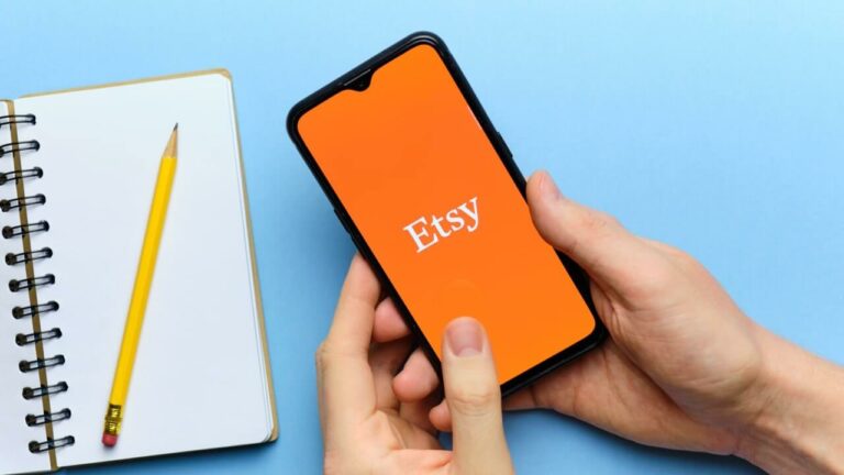 The Ultimate Guide: How to Post on Etsy With Printify