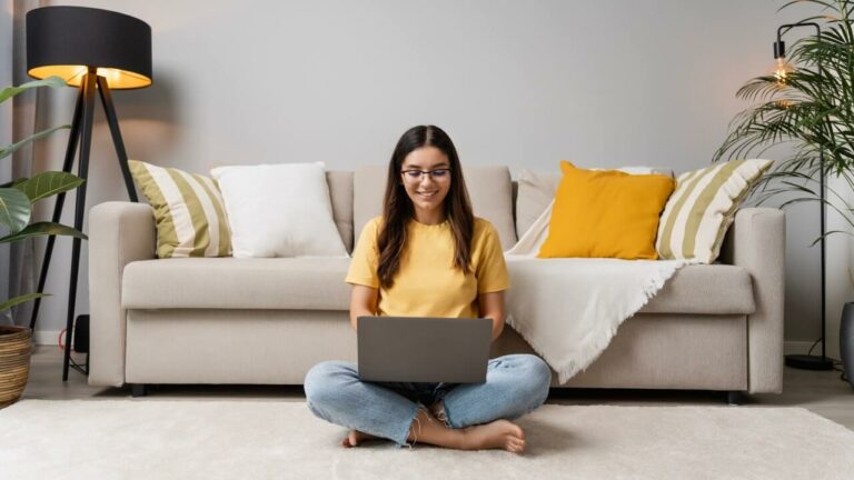 7 Steps to Write a How-to Guide (With Examples)