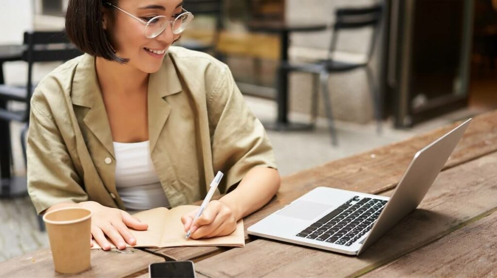 28 print-on-demand statistics and trends for 2025