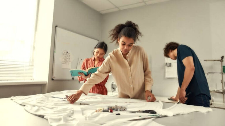 Bella Canvas 3001 Size Chart, Colors and More (Full Guide)