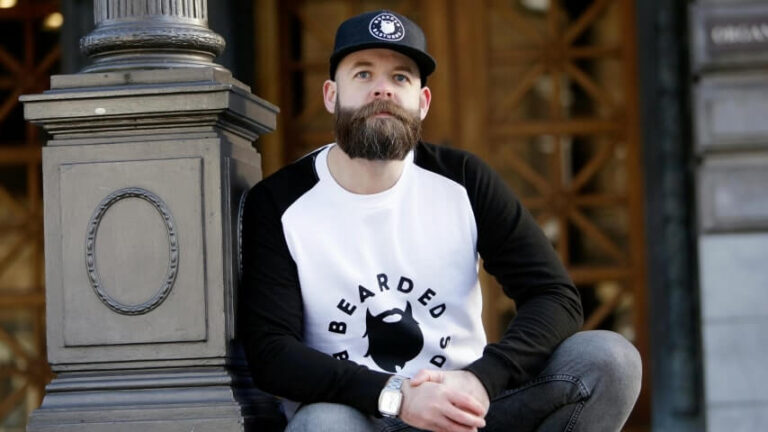 How to Start a Hat Business in 6 Easy Steps