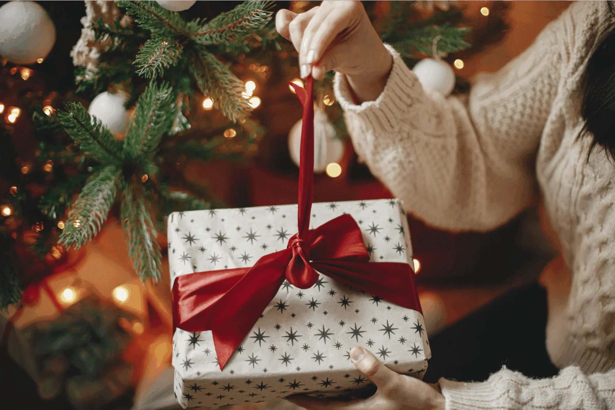 17 Great business ideas for teens to try in 2025