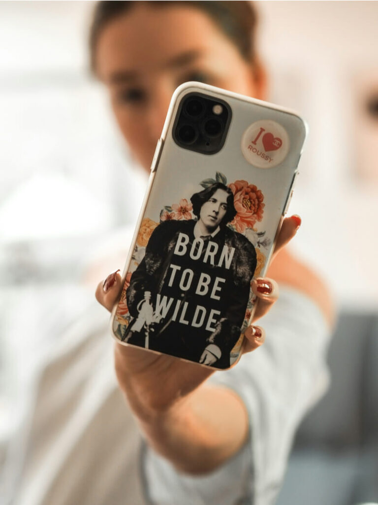 Design custom phone cases | How to make phone cases to sell