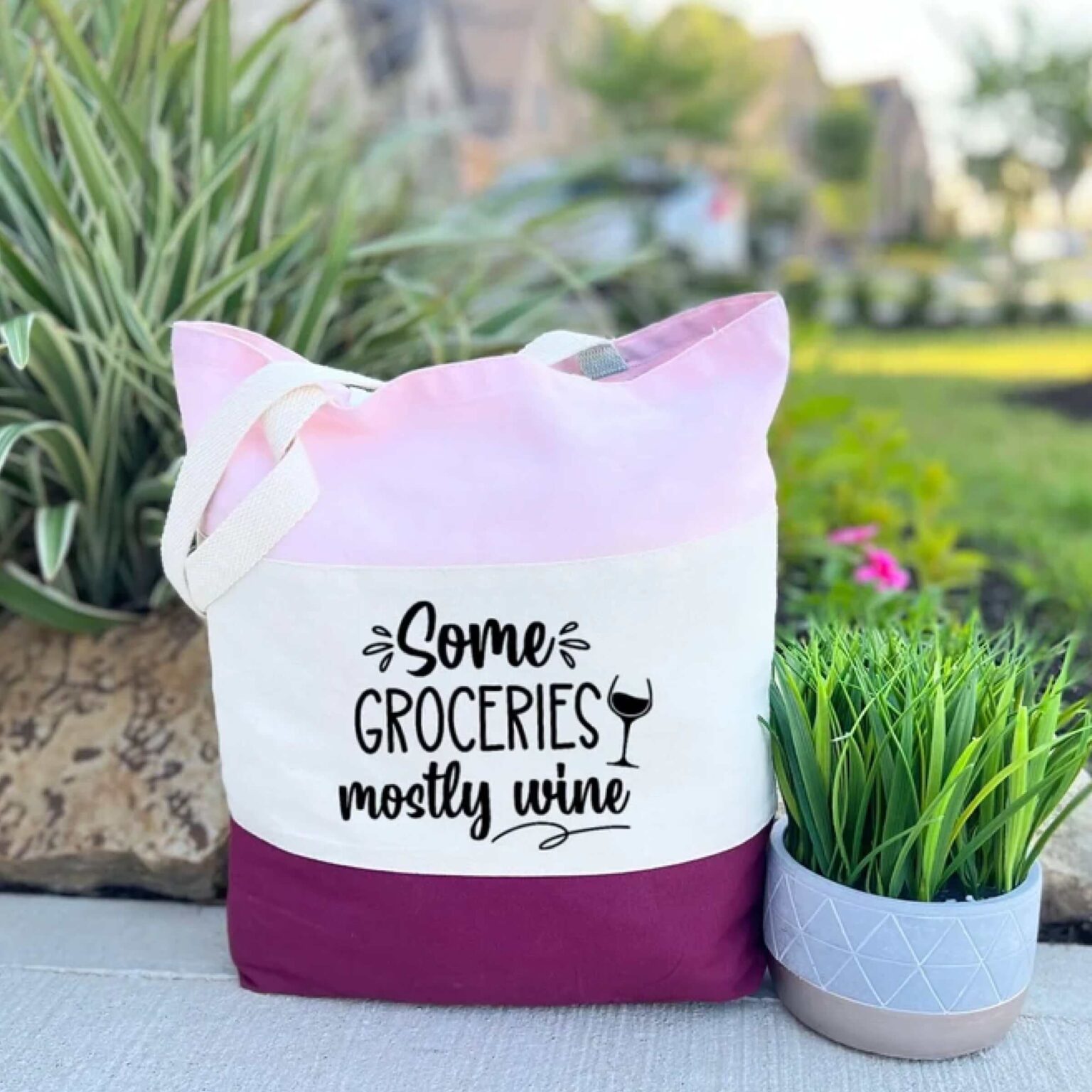 32 Tote bag design ideas: Get inspired and start selling