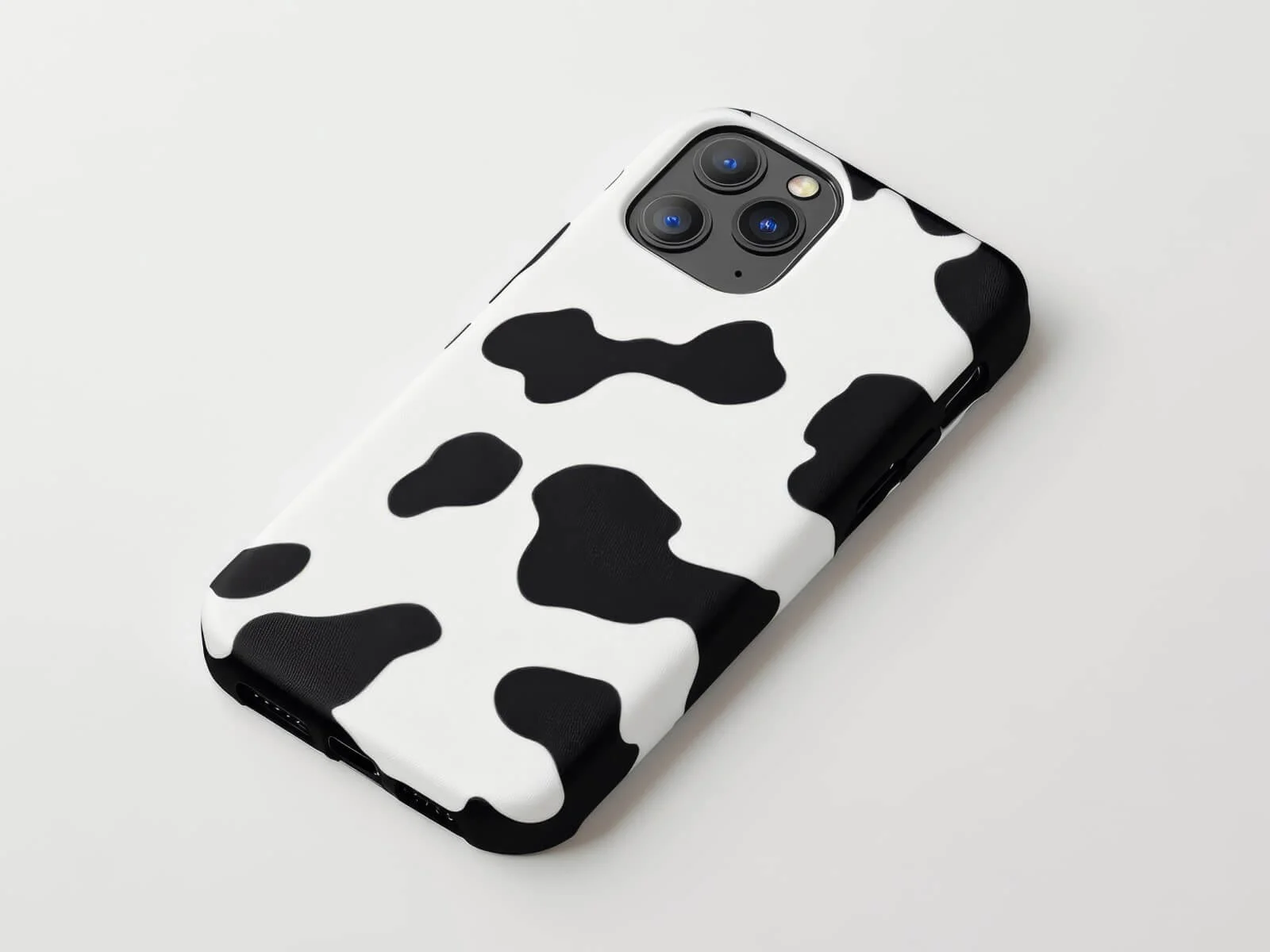 27 Phone Case Designs That Sell in 2026