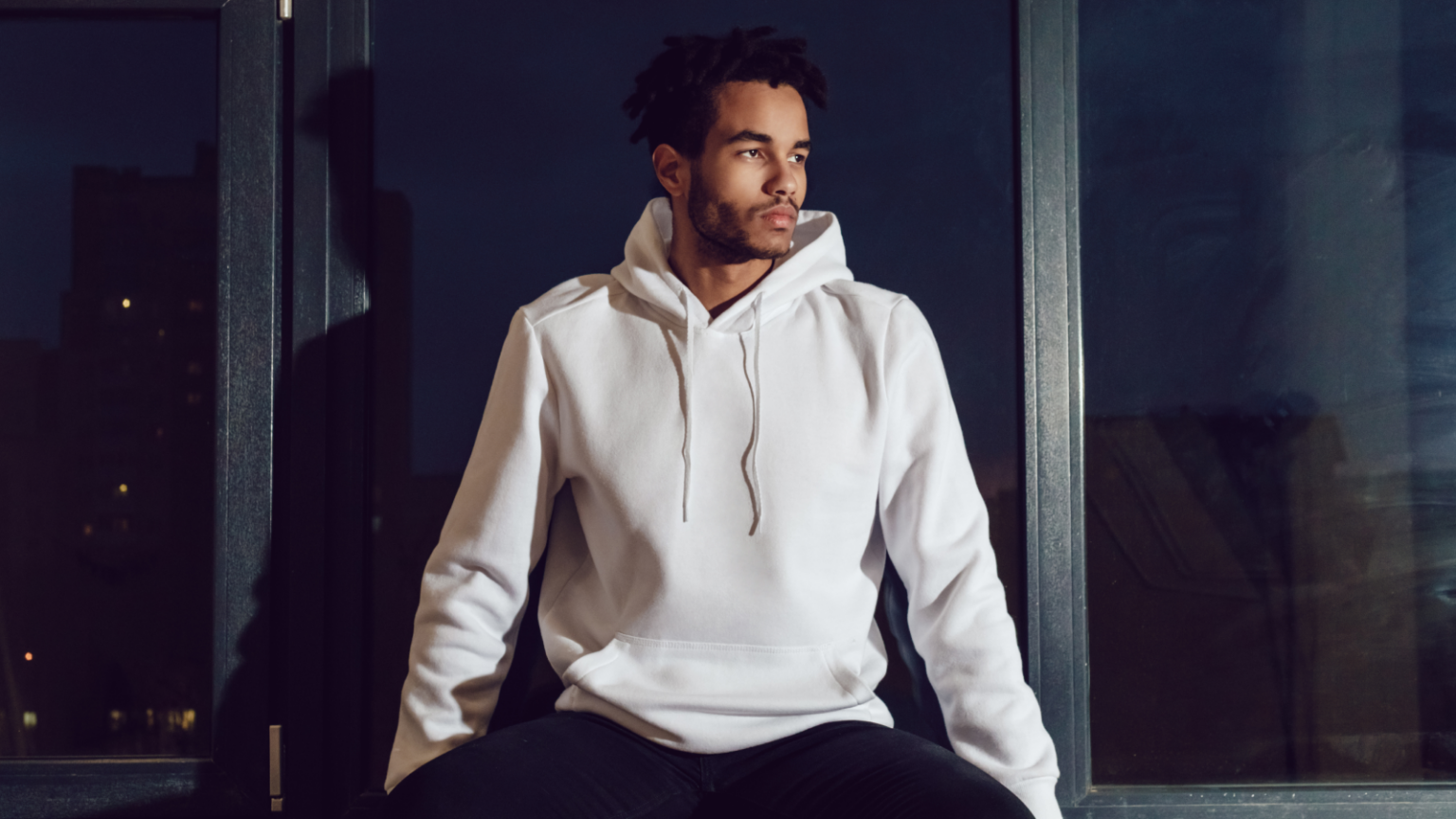Hanes vs Fruit of the Loom – Which is best for your brand?