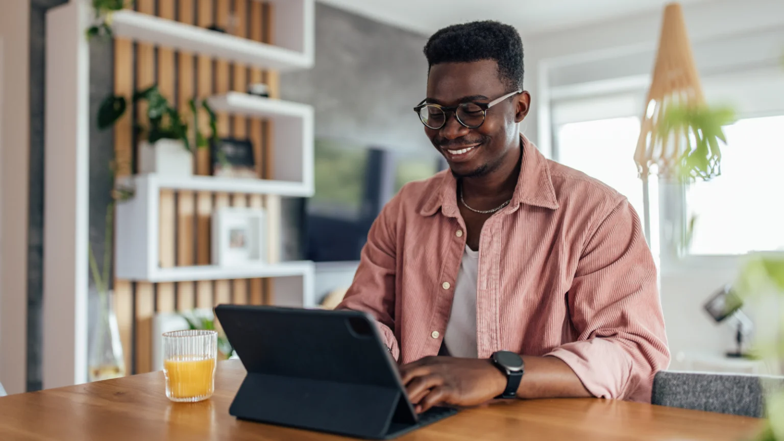 Your guide to eBay fees (2025): Save on selling costs