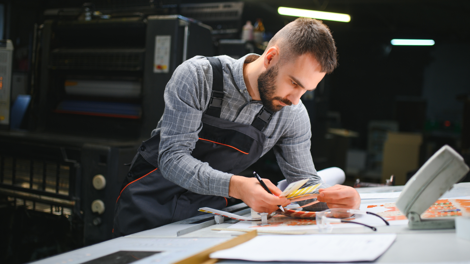 15+ Profitable things to sell to make money fast