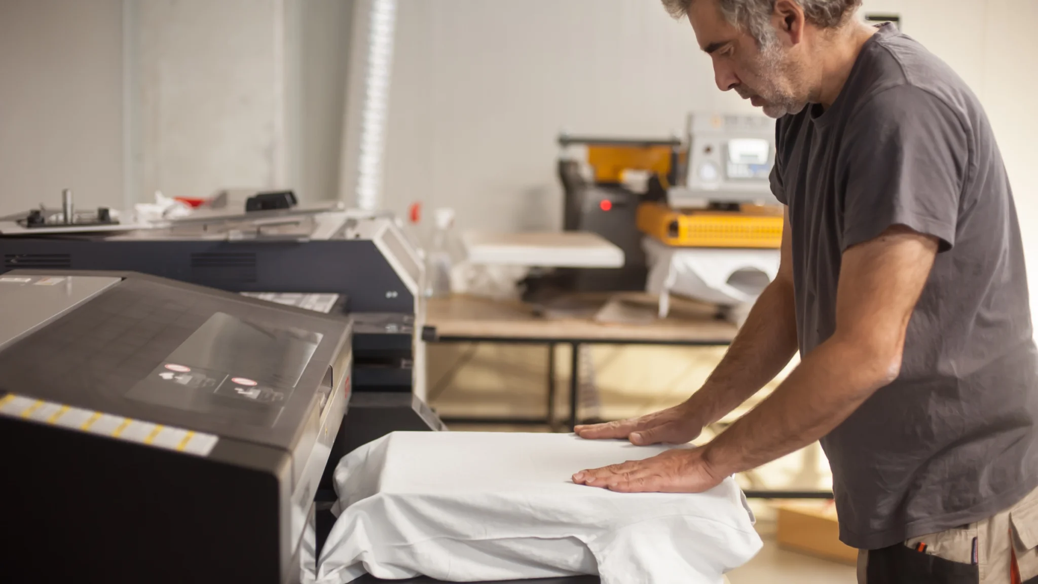DTF vs DTG printing: The ultimate breakdown for eCommerce