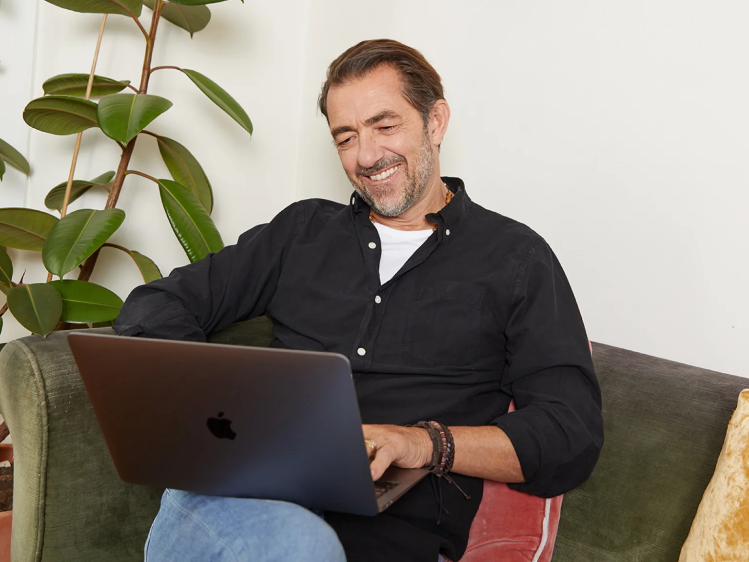 How to start a sticker business | November, 2025