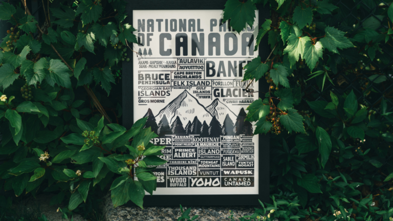 Poster ideas: 32 Fun and colorful designs for 2025