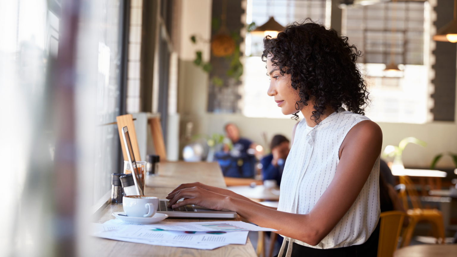 What is a pop-up shop? Benefits, types, and how to start