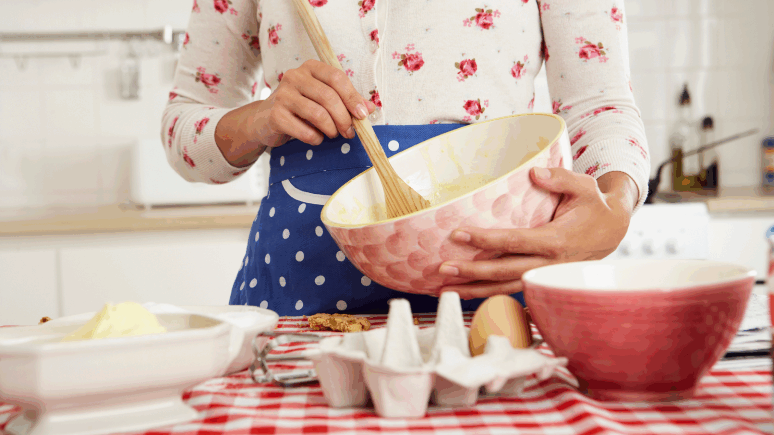 Best hobbies that make money from home (2026 Guide)
