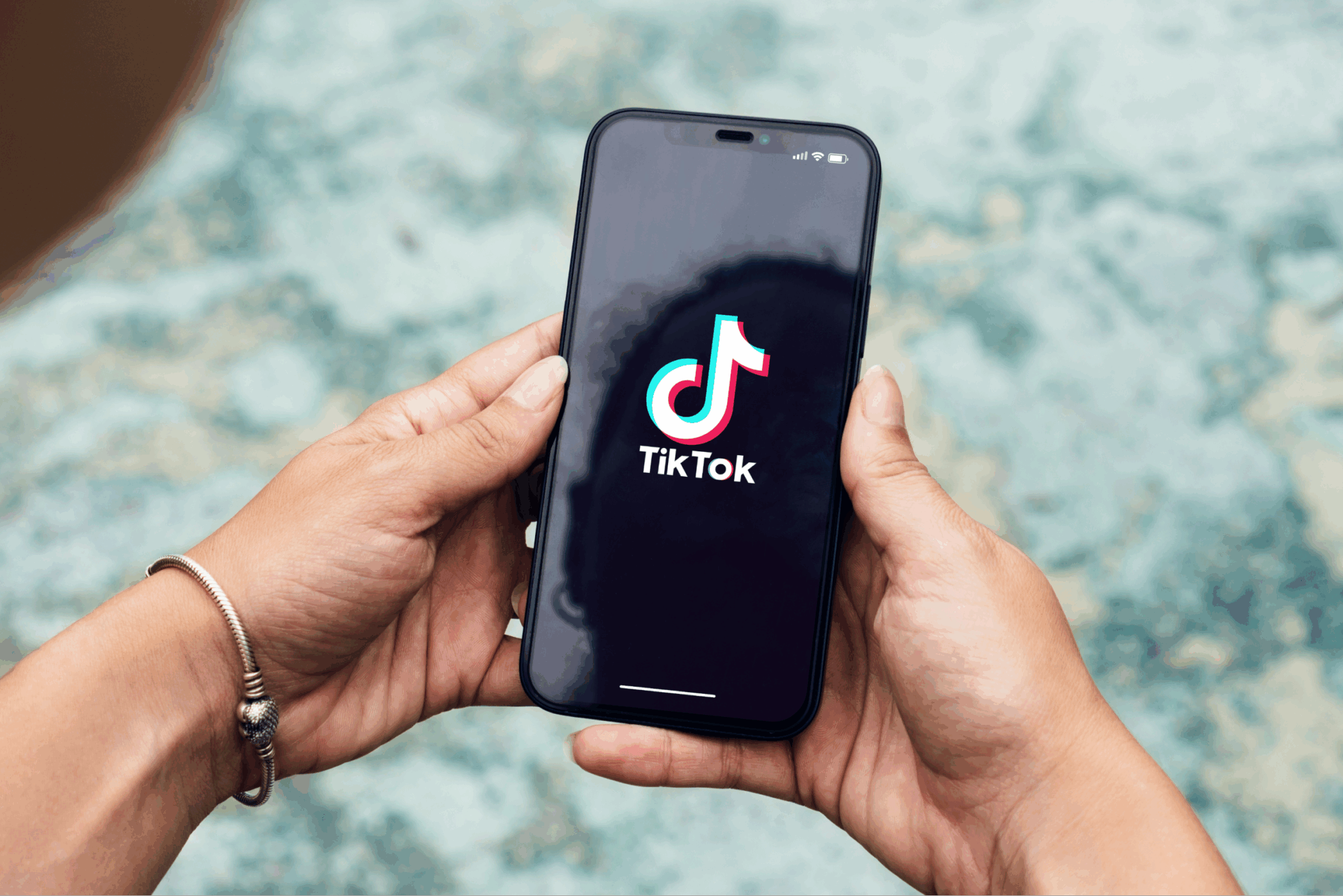 TikTok tools: 20+ Apps to boost views and sales